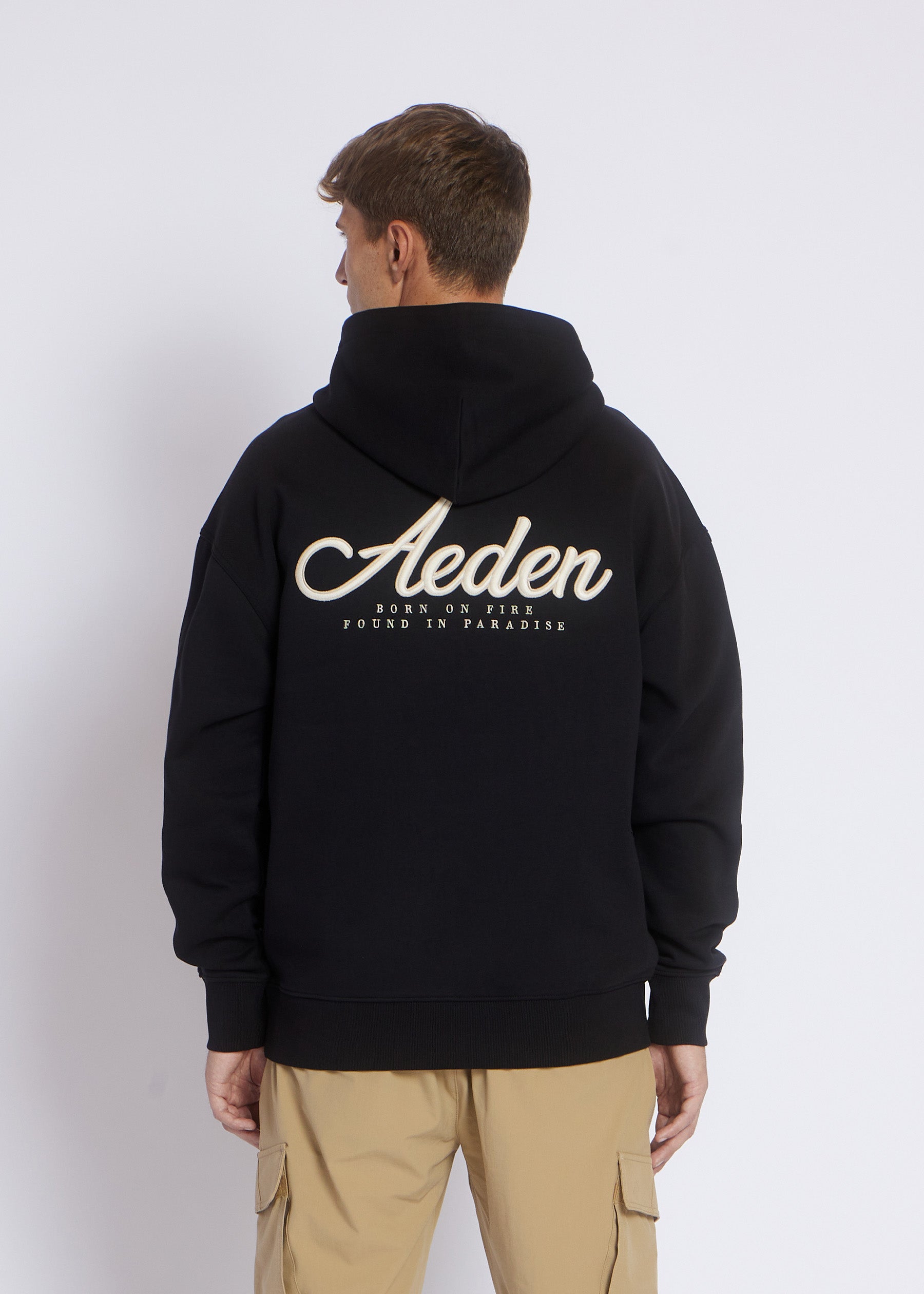 Berry Hoodie | Black – aedenofficial